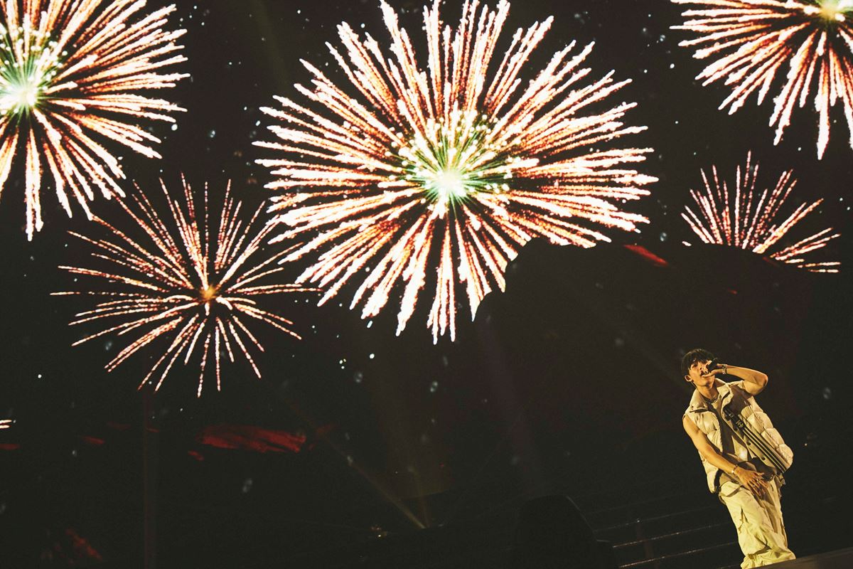 音楽専門誌『ぴあMUSIC COMPLEX』連動企画(第115回)NOA、初のアリーナ公演ライブ「NOA “NO.A”TOUR SPECIAL LIVE IN ARIAKE ARENA ...