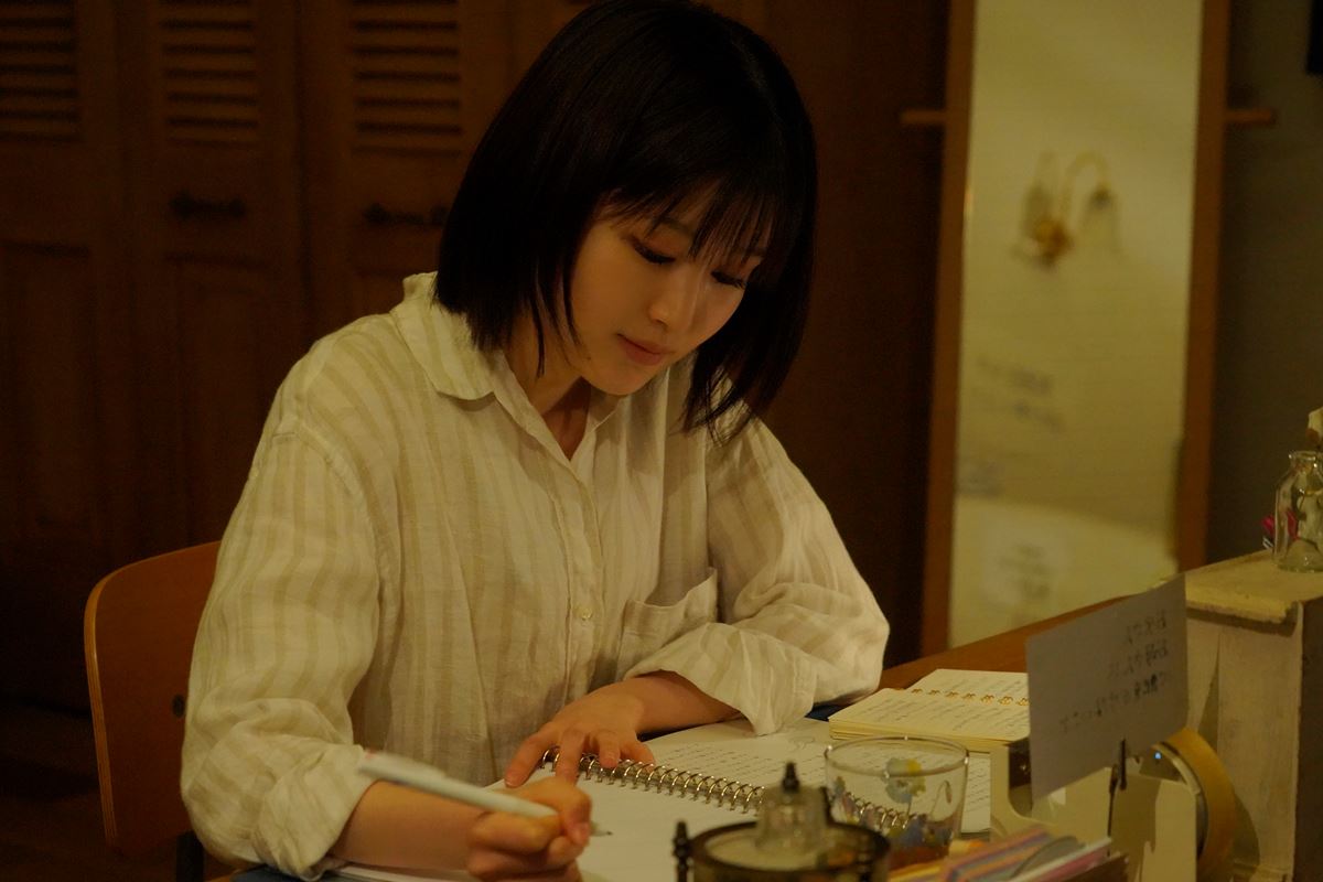 道枝駿佑×福本莉子『今夜、世界からこの恋が消えても』“1日で消えてしまうpv“&場面カット公開 の画像・写真 ぴあ映画