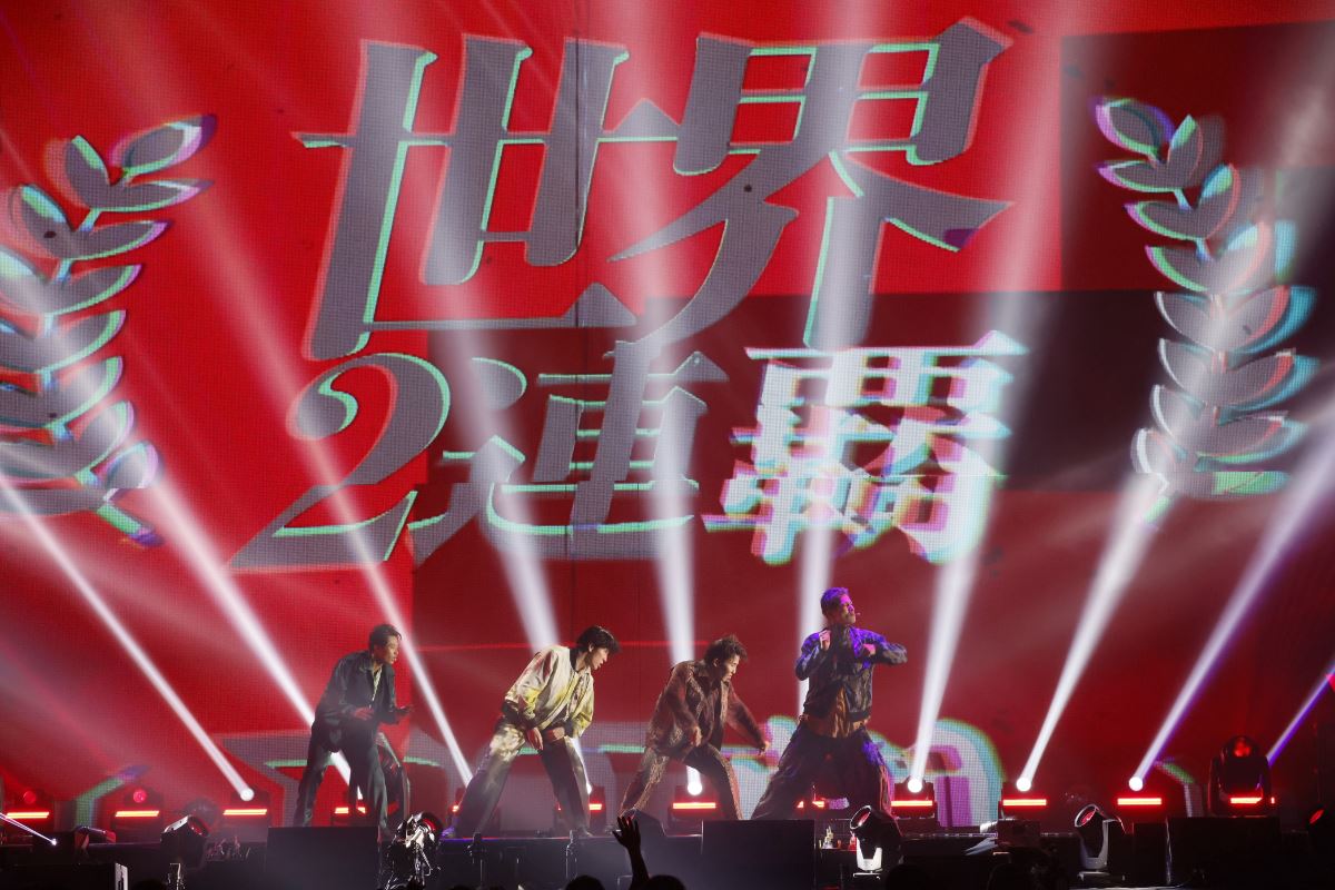 盟友・三浦大知も登場！ 瞬きするのさえ惜しかったs**t kingz Dance Live in 日本武道館『THE s**t』レポート の画像・写真 - ぴあ音楽