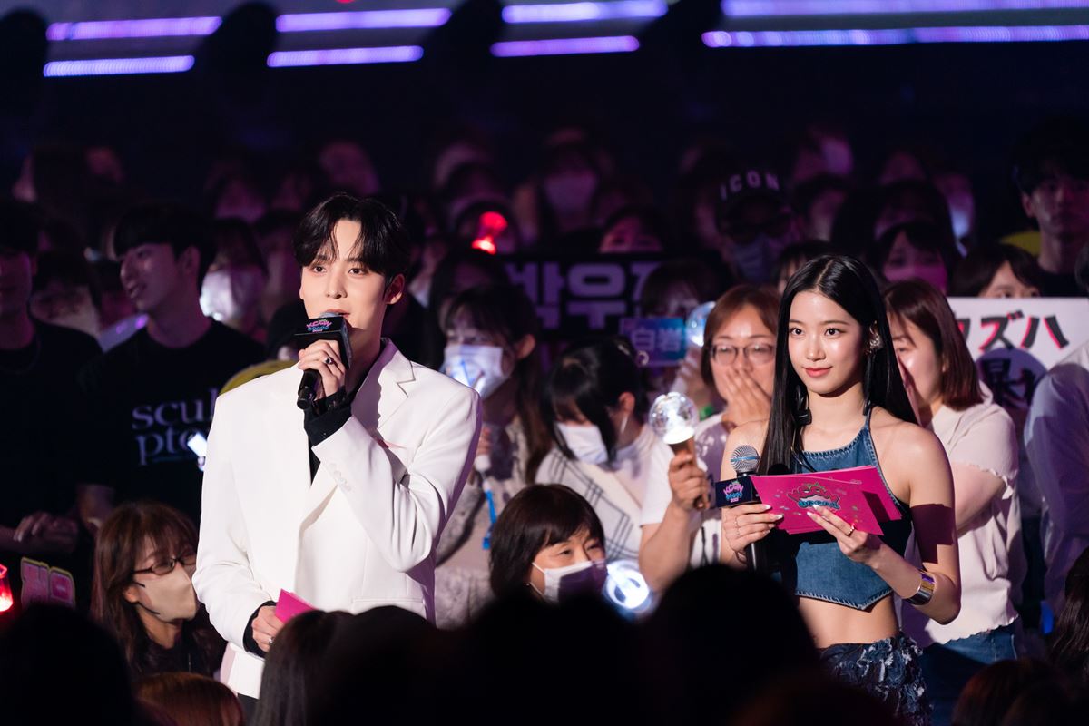 音楽専門誌『ぴあMUSIC COMPLEX』連動企画(第80回)JO1のBTSカバーやXG初の日本ステージも。 ATEEZ、LE SSERAFIMら出演のKCON2日目をレポート【写真51点 ...