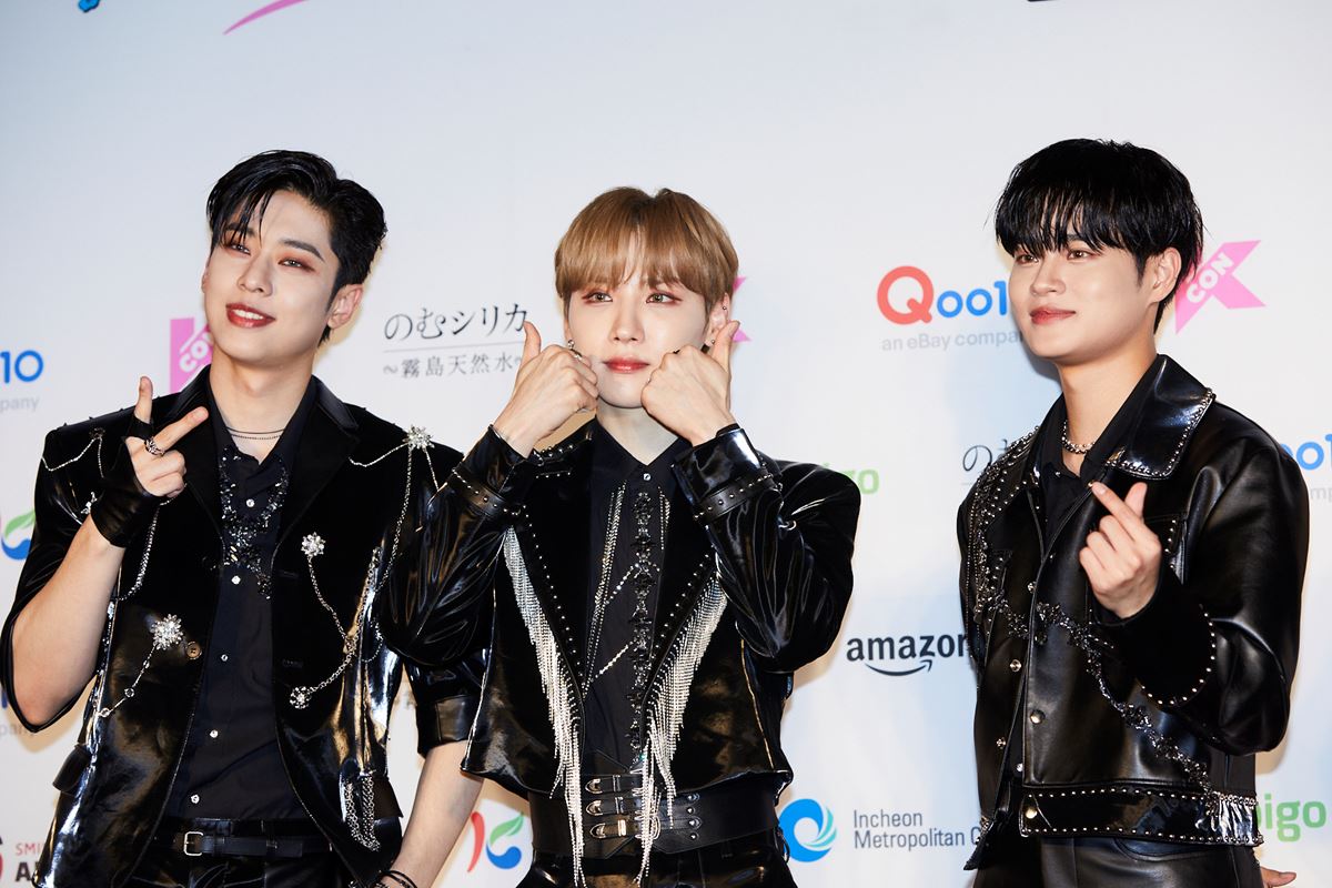 音楽専門誌『ぴあMUSIC COMPLEX』連動企画(第78回)AB6IX、ATBOら、『KCON JAPAN 2023』レッドカーペットDAY2に登場【写真48点】 の画像・写真 - ぴあ音楽